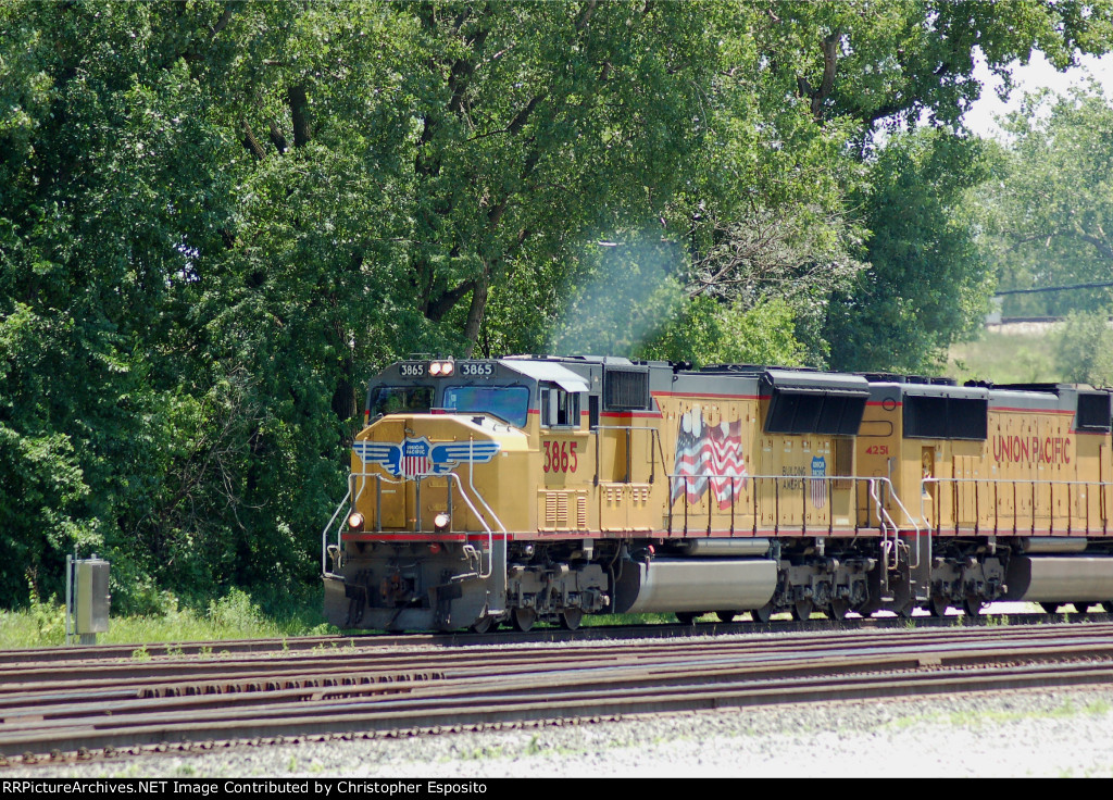 UP SD70M 3865